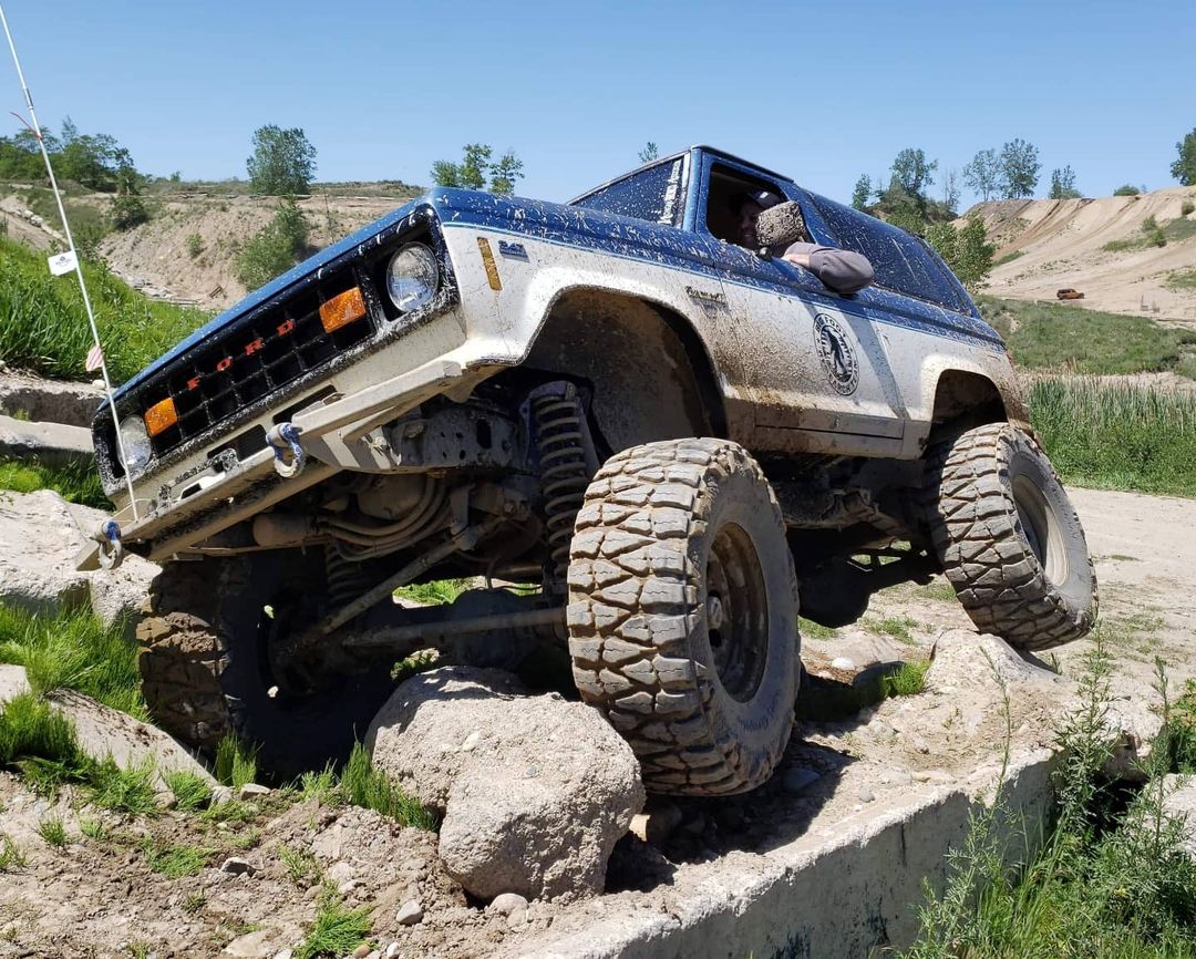 Gilbert 1987 Ford Bronco II 4x4 - Bronco II Corral